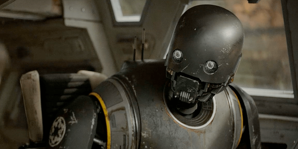 『キャシアン・アンドー』シーズン2にK-2SOを登場させることは「責務」 トニー・ギルロイが語る